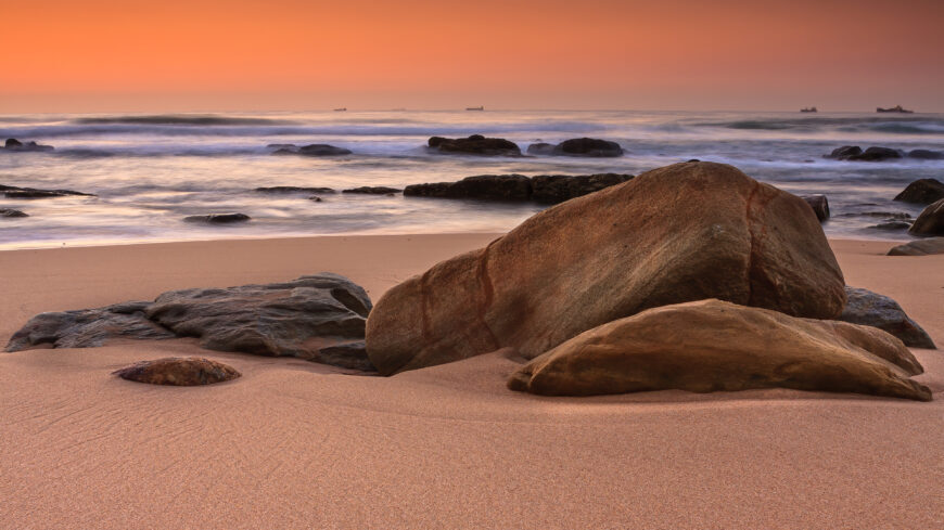 Sunrise Rocks • Canvas & Framed Home Decor Wall Art